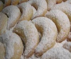 Cuernitos de Nuez – Galleta mexicanas de boda :: Recetas de Cocina ...